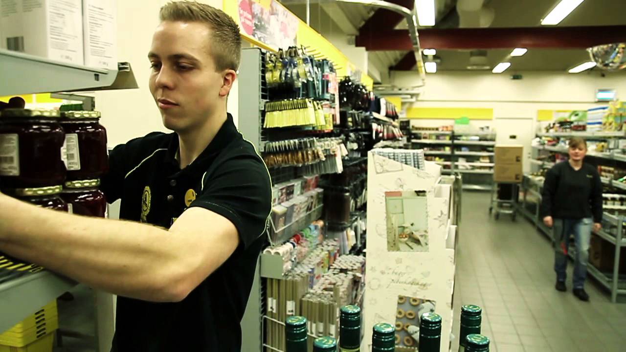 Elev i Netto - Mød Thomas - YouTube