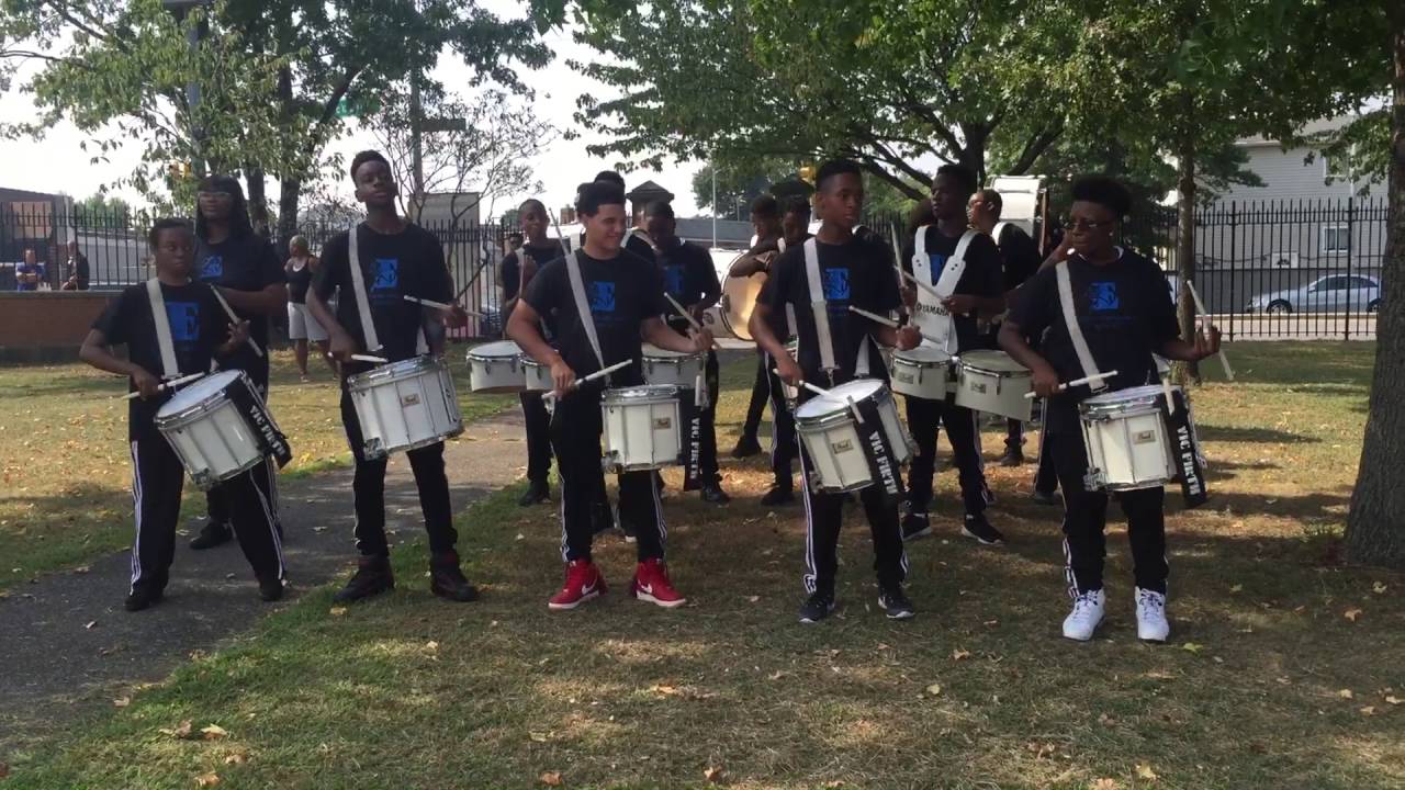 Queen Marching Band Show