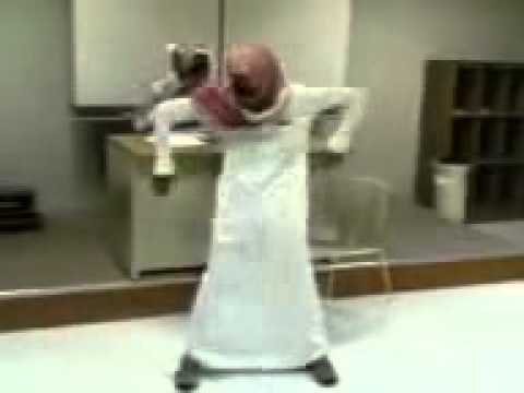 Insane Arab Dance - YouTube