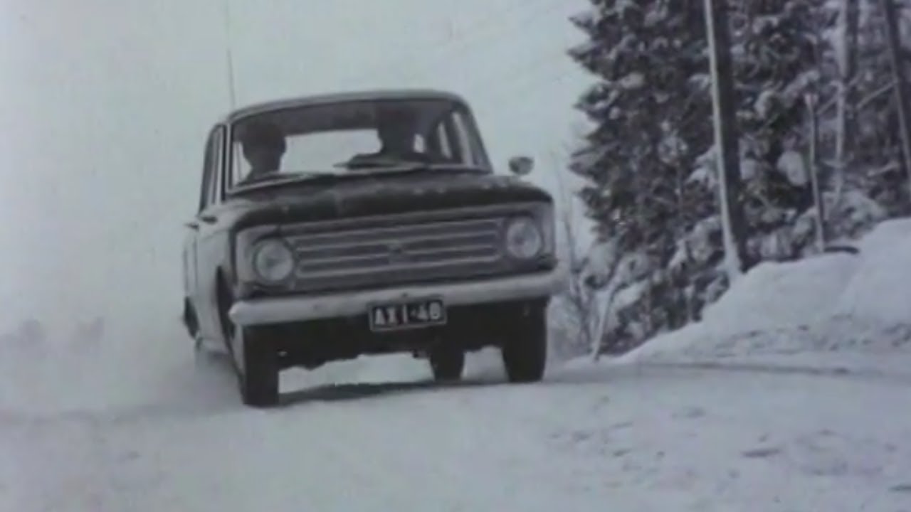 Moskvitsh Elite Moottoriruudun testissä - YouTube