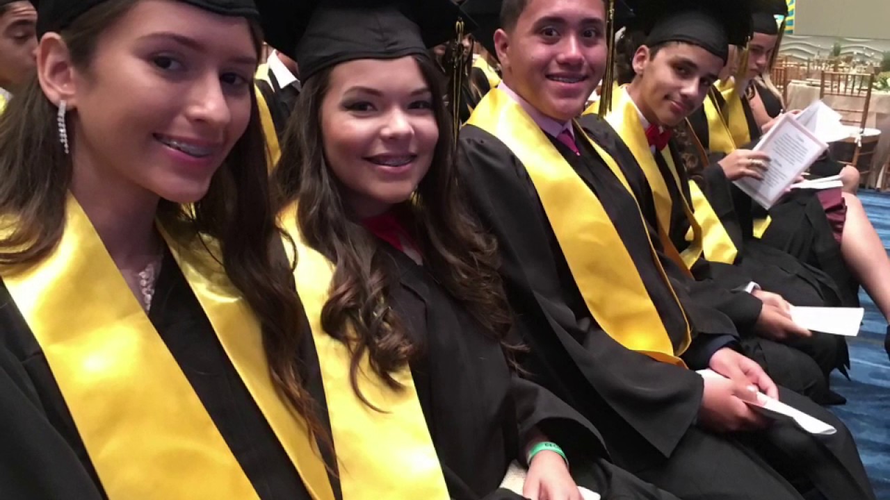 Actos de Graduación Noveno Grado Clase Graduanda Kenoix 2017 - YouTube