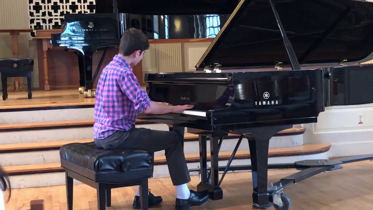 John Balian plays Chopin - YouTube