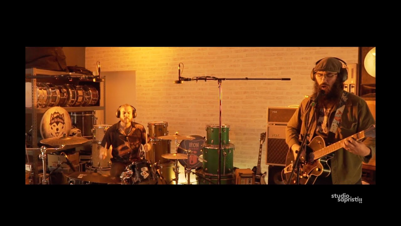 THE OLD BUGGERS - Turn it to sand @Studio Sapristi Live - YouTube