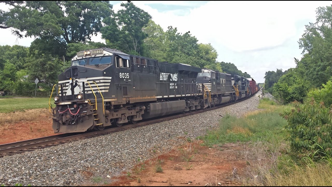 NS Train 13R With NS Leader 8035 At Rock Hill SC On The NS R-Line. 6-11 ...
