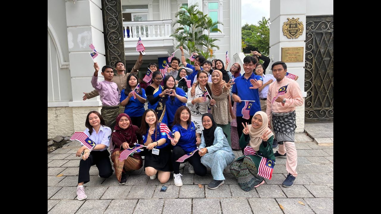 YSS Students Volunteer Mission GSVC to Vietnam 2022 (Tan Nhut Commune ...