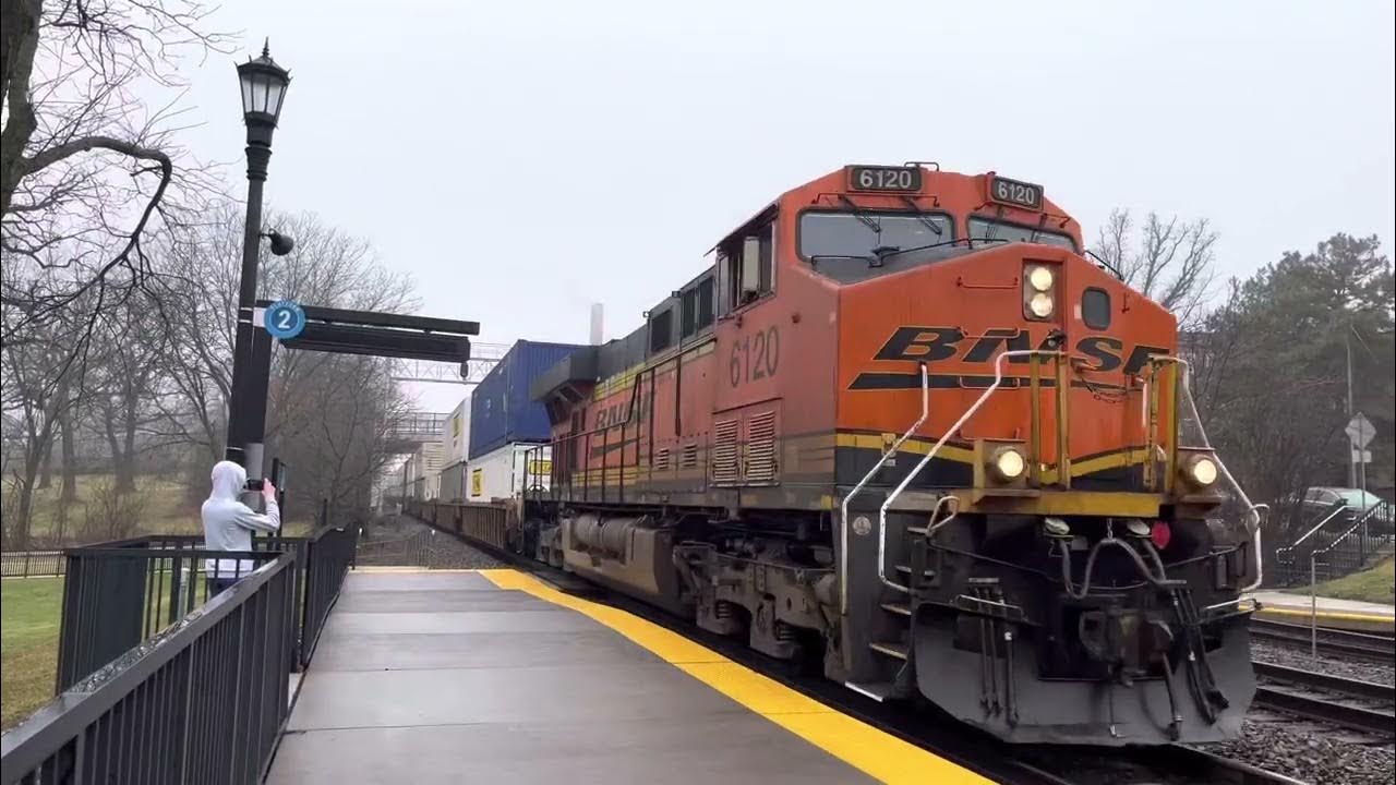 BNSF 6120 at Highlands Metra Station 7705 - YouTube