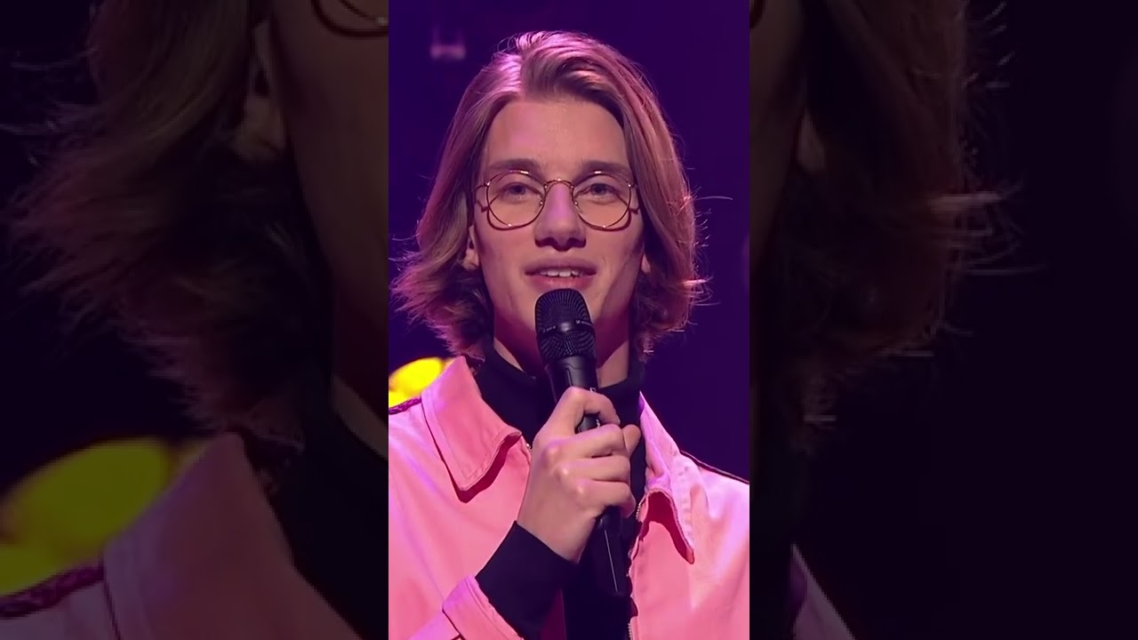 Le petit frère de Paul Mirabel 🤣 #MontreuxComedy - YouTube