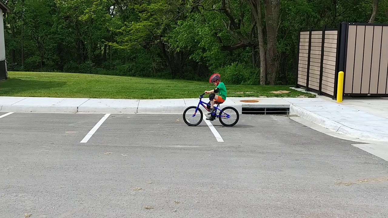 Bikes: "You ever take that thing off any sweet jumps?" - YouTube