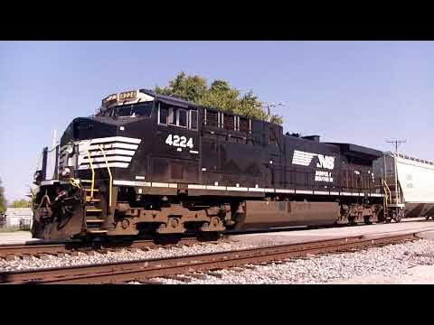 NS 121 @ CLYMERS, IN 9 19 24 NS 4224 NS 8110DPU - YouTube