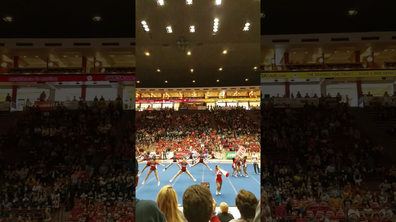 Valencia high school cheerleaders at state - YouTube