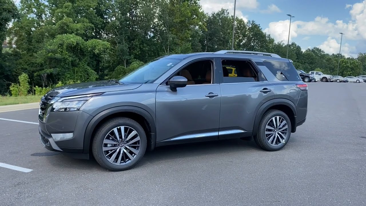 Gun Metal Nissan Pathfinder 2022