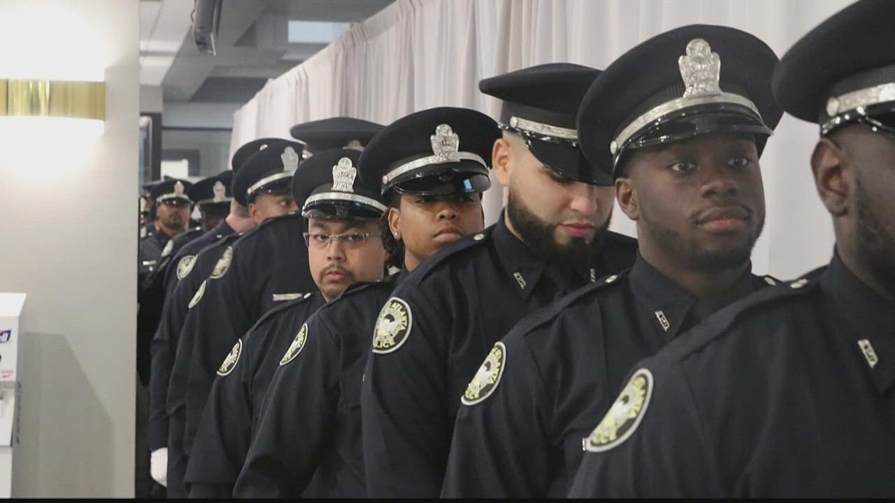 Atlanta Police Department welcomes new recruits - YouTube