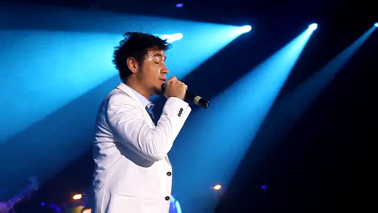 ello live at urban jazz fastival 2010 - YouTube