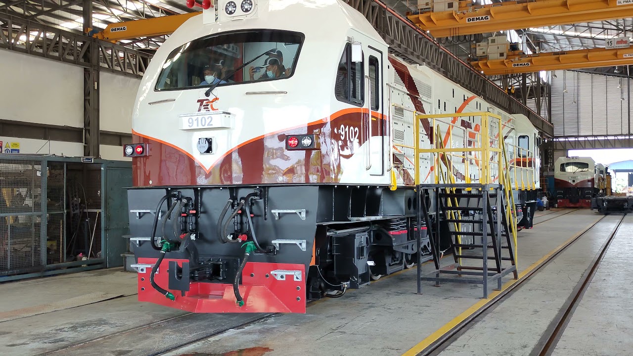 SMH Rail H10 locomotive - YouTube