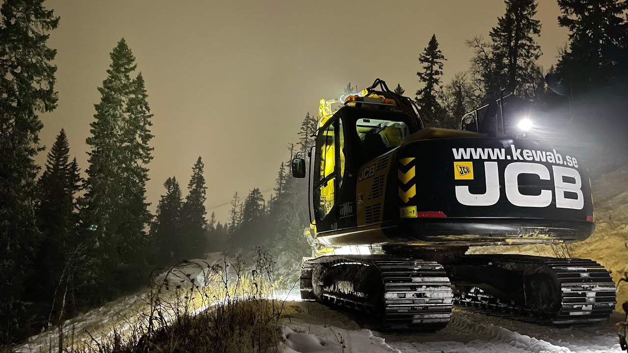 The Ascent. Repairing a broken snowmaking hydrant - YouTube