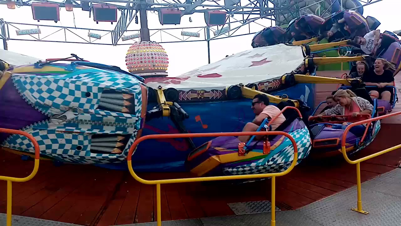 Fly Bob in blackpool - YouTube