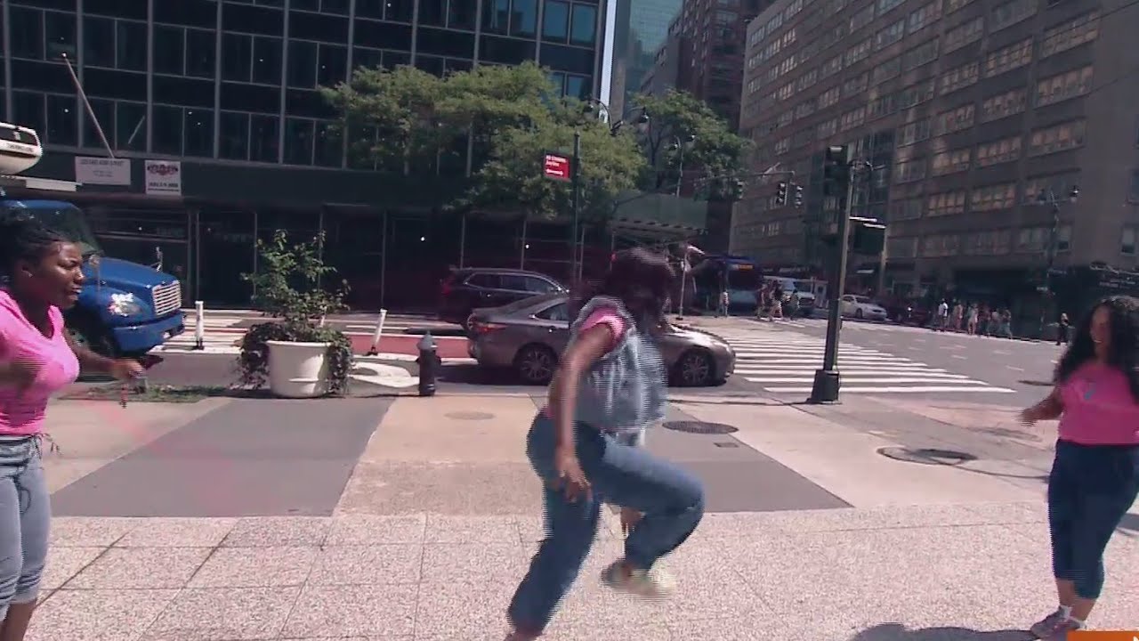 Double Dutch with a purpose - YouTube
