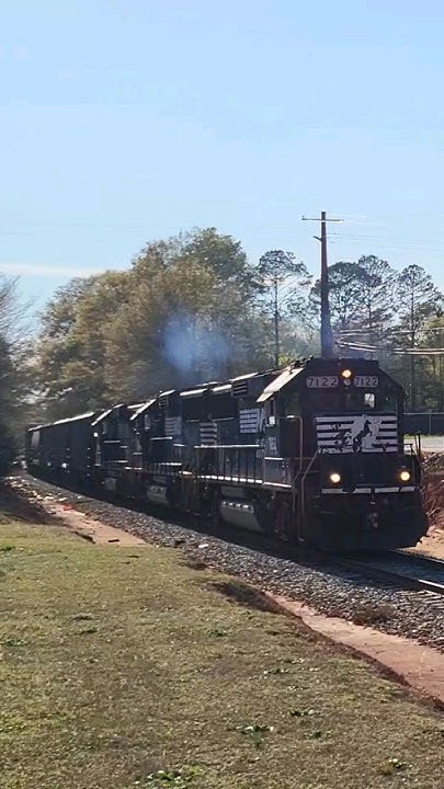 Chasing NS P45 on the NS Z-Line in Seneca, SC on 03.29.2024 - YouTube