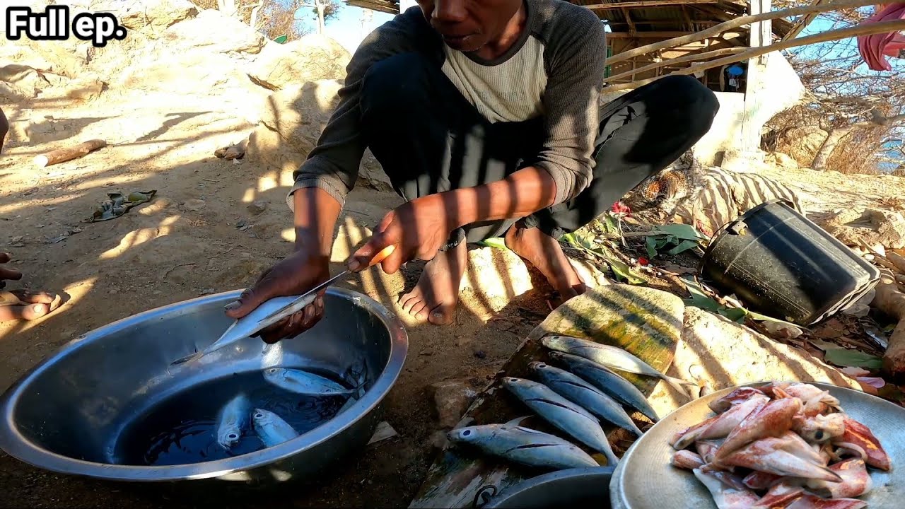 Night Fishing using Lure bait | Matambaka at pusit ang nadali | CATCH ...