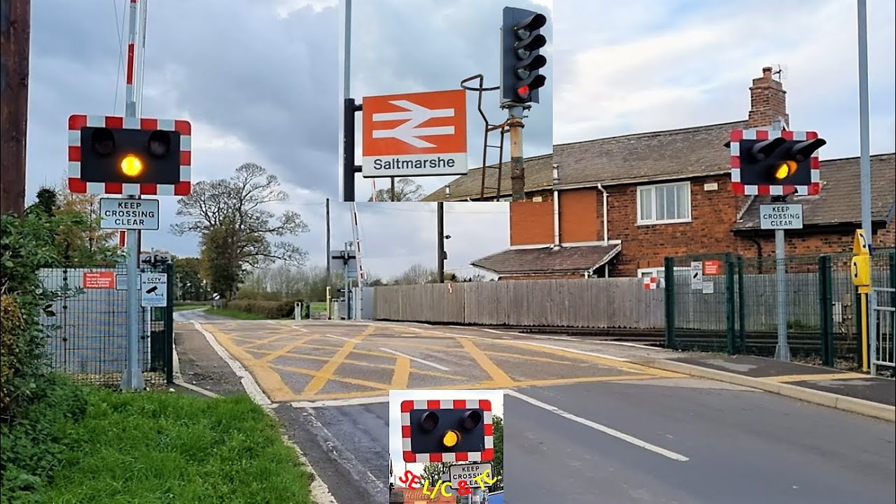 Saltmarshe Level Crossing, East Riding of Yorkshire - YouTube