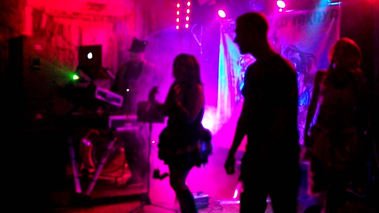 Fal Con 2011 Anime Rave with Shonen Neko Takaya # 15 - YouTube