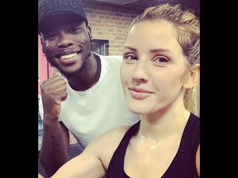 Ellie Goulding Makes Professional Boxing Debut - YouTube