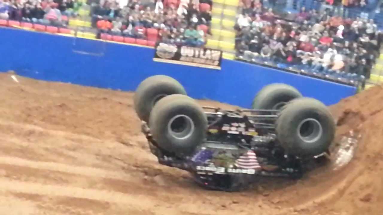 Monster truck epic Fail - YouTube
