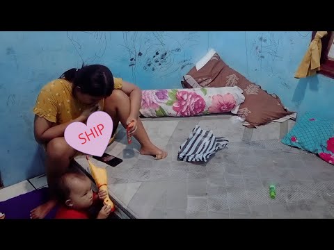 MAMA MUDA SI RATU KAMAR TERLALU FOKUS KE HP SEHINGGA LUPA ADA YANG TERLIHAT