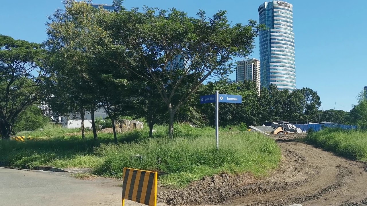 Midway Spectrum Filinvest City - YouTube
