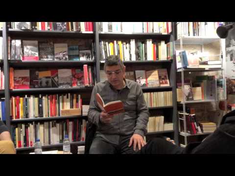 Víctor Obiols recita a Poetes Impossibles - YouTube