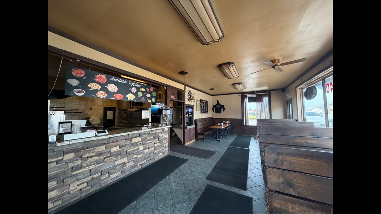 Pizza Stop is live! Wednesday lunch rush!! - YouTube