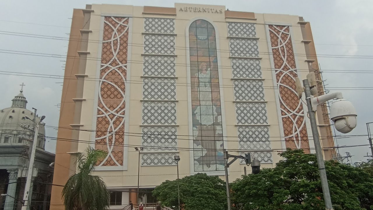 Aeternitas Columbarium near Ever Gotesco Mall Batasan Hills ...