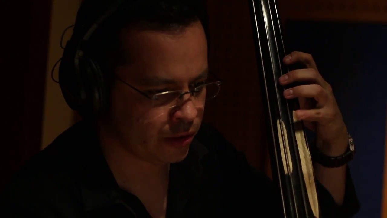 Hugo Espitia R. Bajista y Contrabajista - YouTube