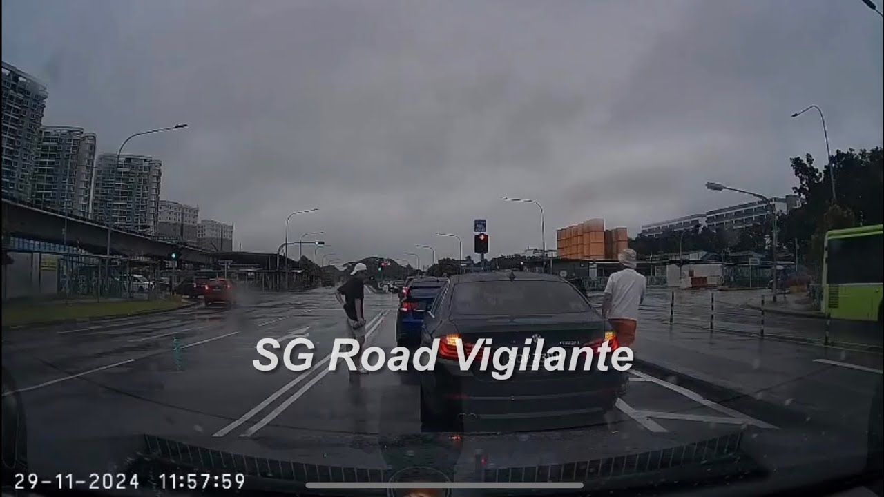 29nov2024 ang mo kio ave 8 lane merge accident btw #SJR5655P kia cerato ...