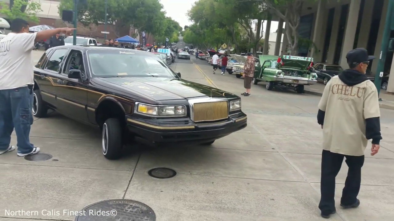 Sick Lincoln Lowrider - YouTube