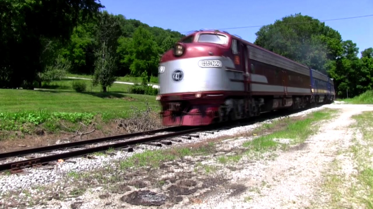 TCRM 6902 begins the climb from Buffalo Valley to Silver Point - YouTube