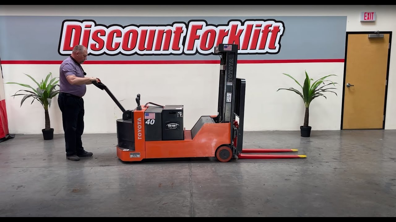 TOYOTA 6BWC20 4,000lb LP (Propane) #0187 - Forklift for Sale - YouTube