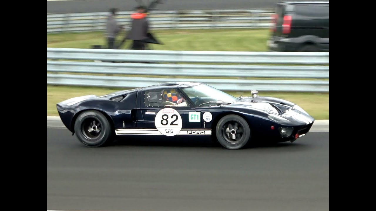 Ford GT40 1968 // V8 Engine Sound on Track - YouTube