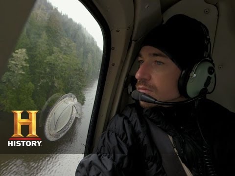 Alone: Drop Day: Joe (S1, E1) | History - YouTube