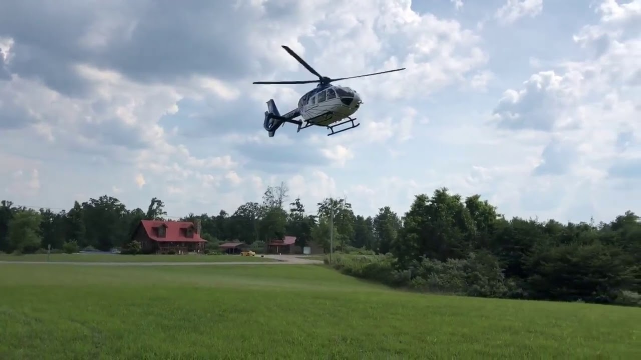Vanderbilt LifeFlight landing on scene of an ATV accident in Wilder TN ...