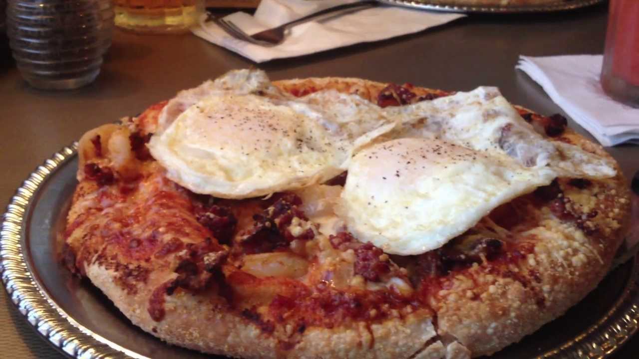 Chatterbox Pub Build Your Own Pizza - YouTube