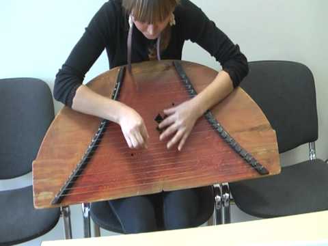 Dina Vasiljeva from Izevsk (Izkar) Udmurtia, Plays Udmurt Harp Krezh on ...