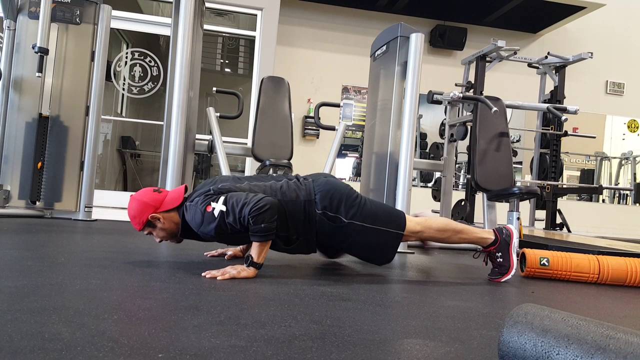 Push-ups w/ side crunch - YouTube