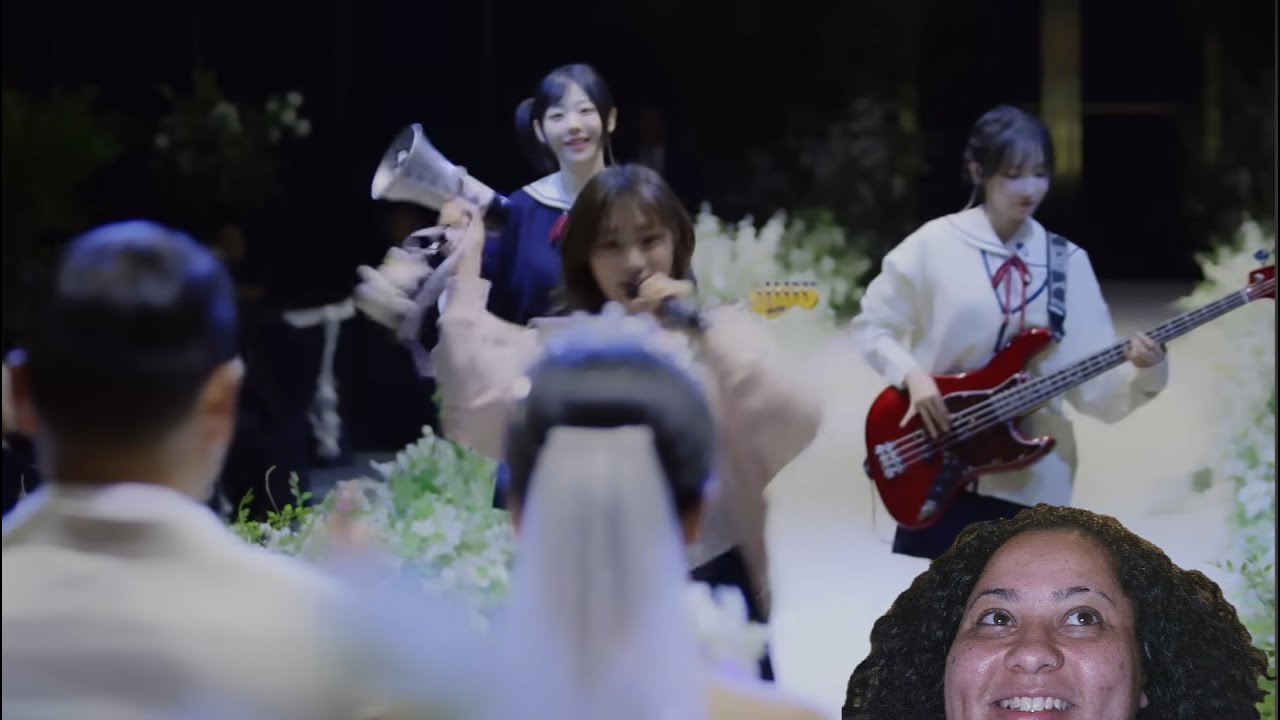 QWER Wedding Attack Reaction - YouTube