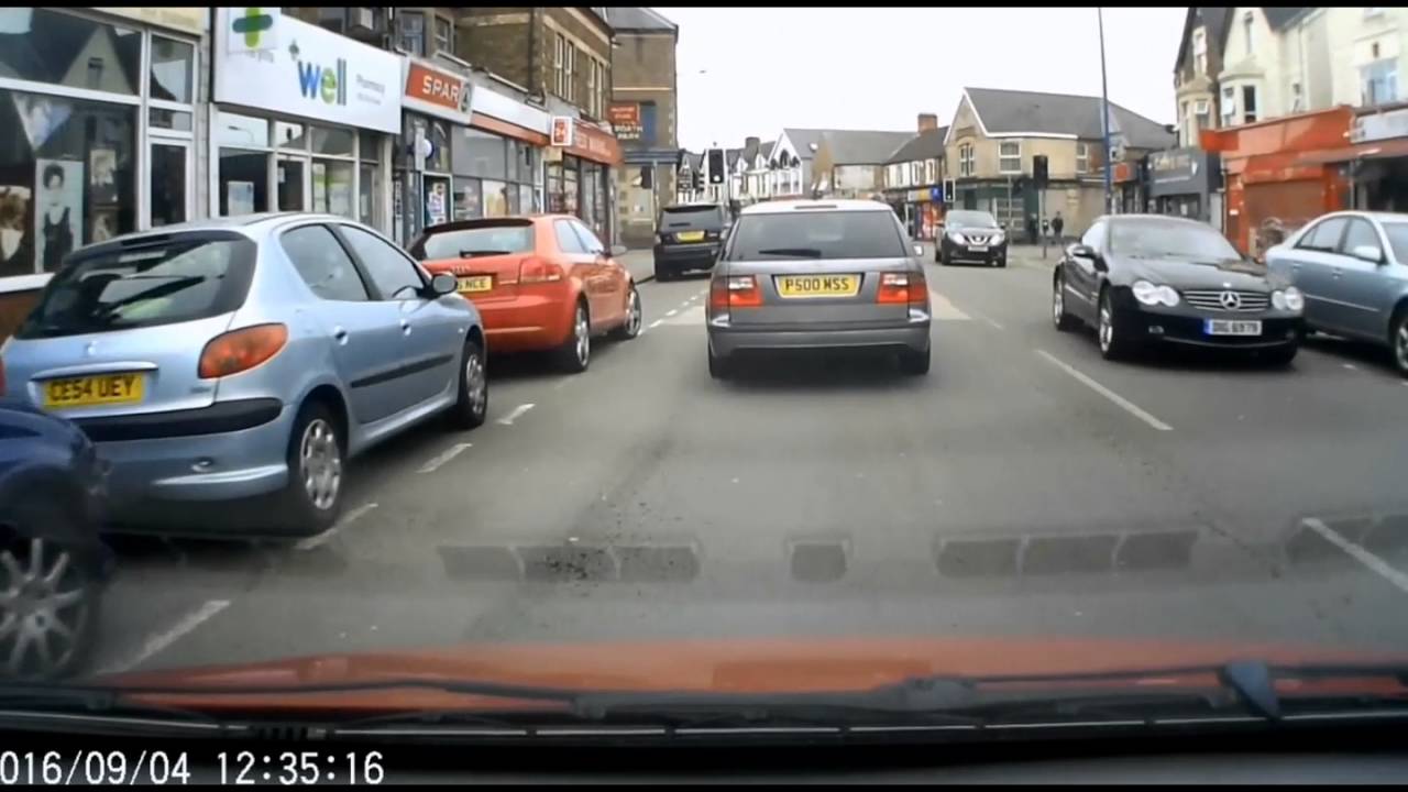 Driving through Cardiff to Splott market - YouTube