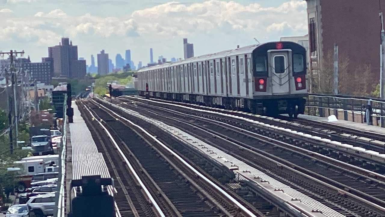 R142 (2) & (5) Train Action @ West Farms Square & 233rd Street - YouTube