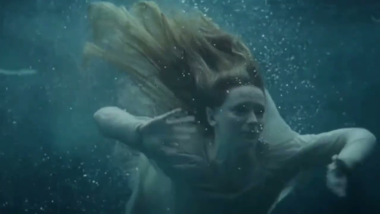 Galadriel Get Attacked by Sea Monster The Worm | TLotR: The Rings of ...