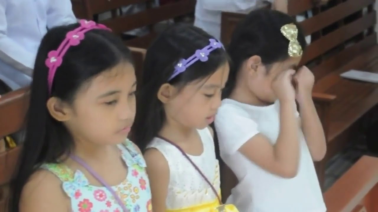 Kahit Ako ay Bata - Sing Along - YouTube