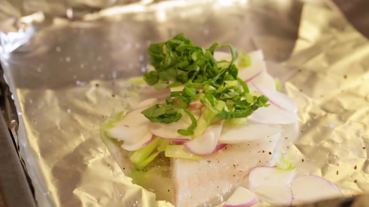 Recette de chef : Eglefin en papillote - YouTube