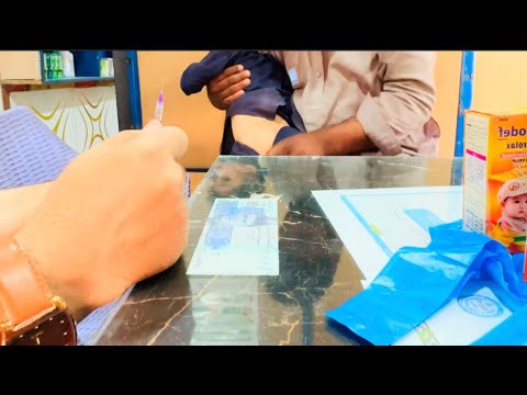 Funny baby injection 🤣 video | Doctor gives baby an intramuscular injection | Giving an injection